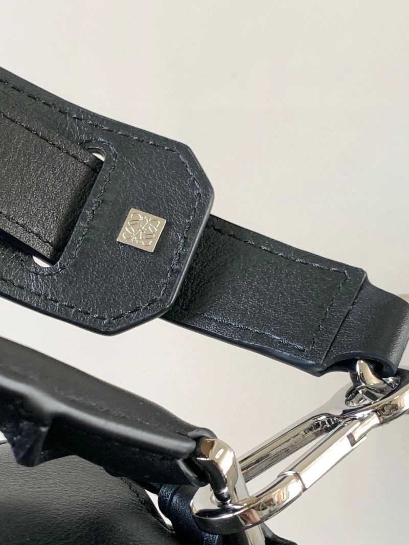 Bargain Loewe Puzzle Bags