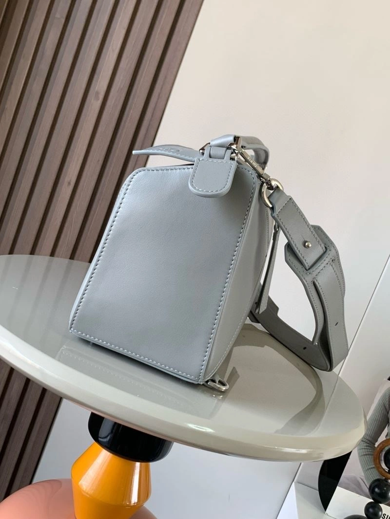 Cut-rate Loewe Puzzle Bags