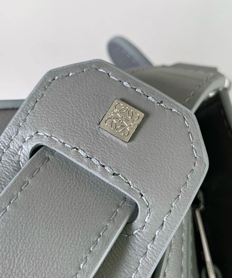 Cut-rate Loewe Puzzle Bags