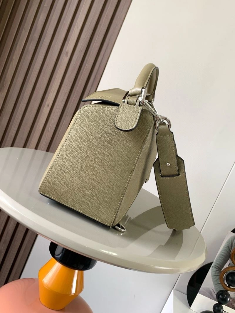 Bargain Loewe Puzzle Bags