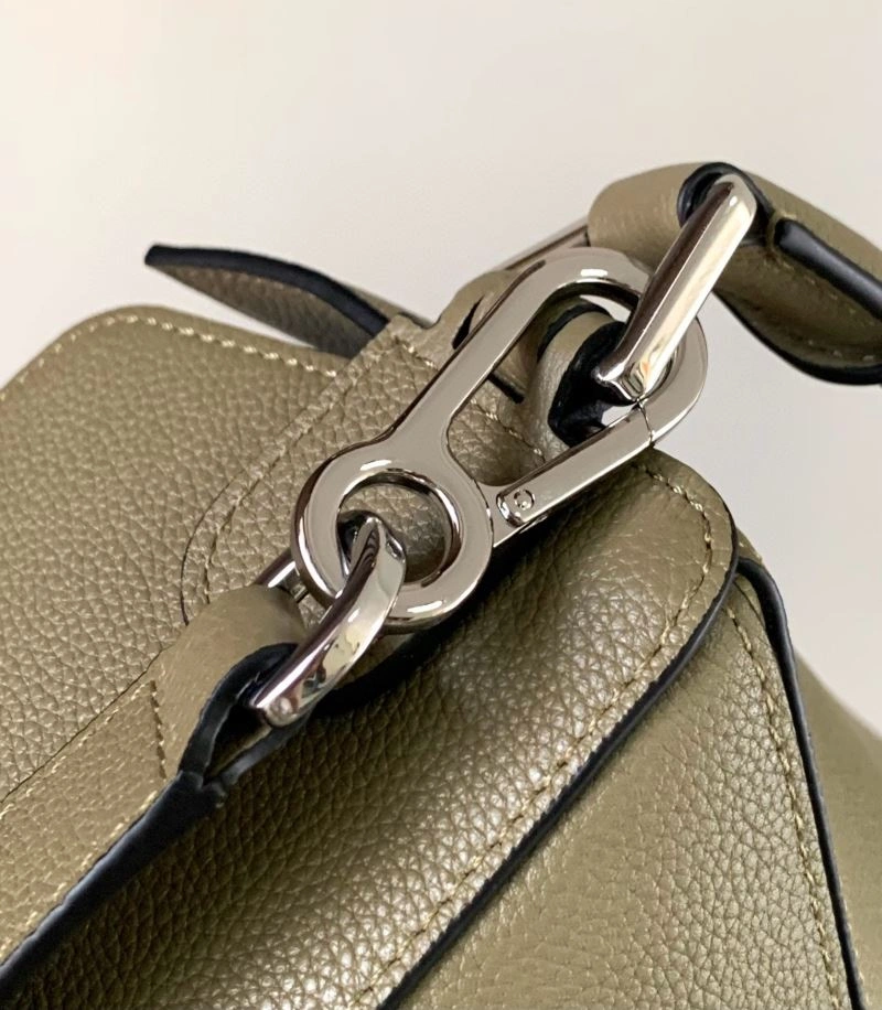 Bargain Loewe Puzzle Bags
