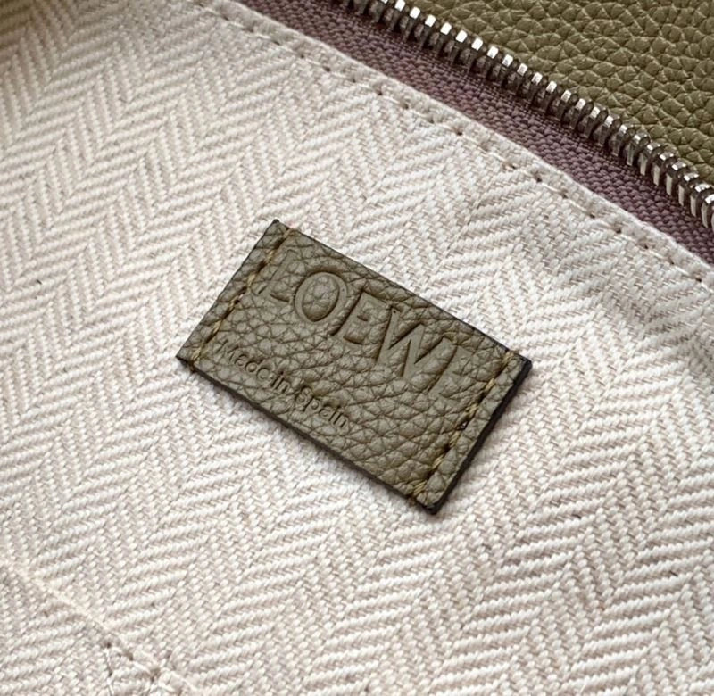 Bargain Loewe Puzzle Bags