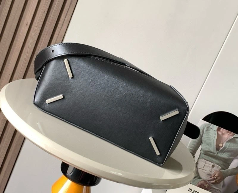Precise copy Loewe Puzzle Bags