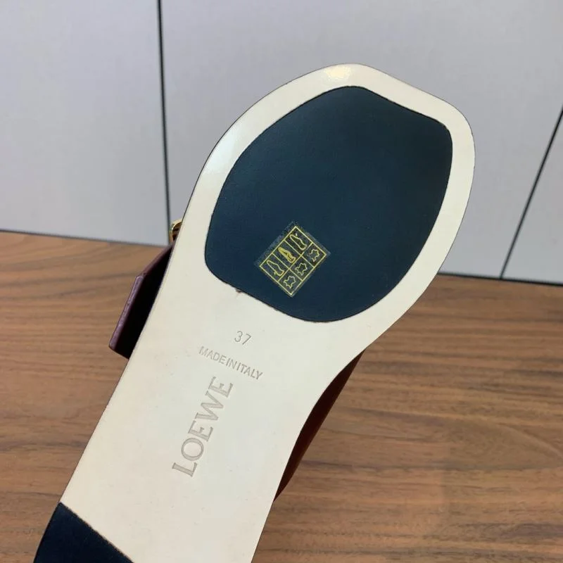 Low-cost Loewe Sandals
