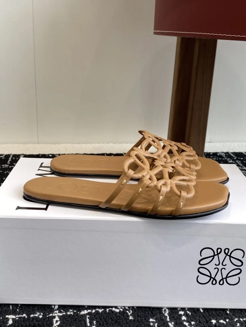Low-cost Loewe Sandals