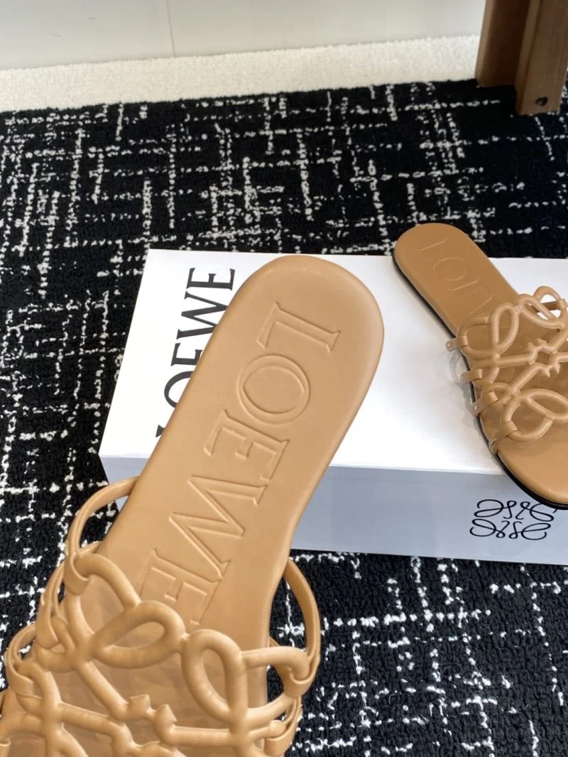 Low-cost Loewe Sandals