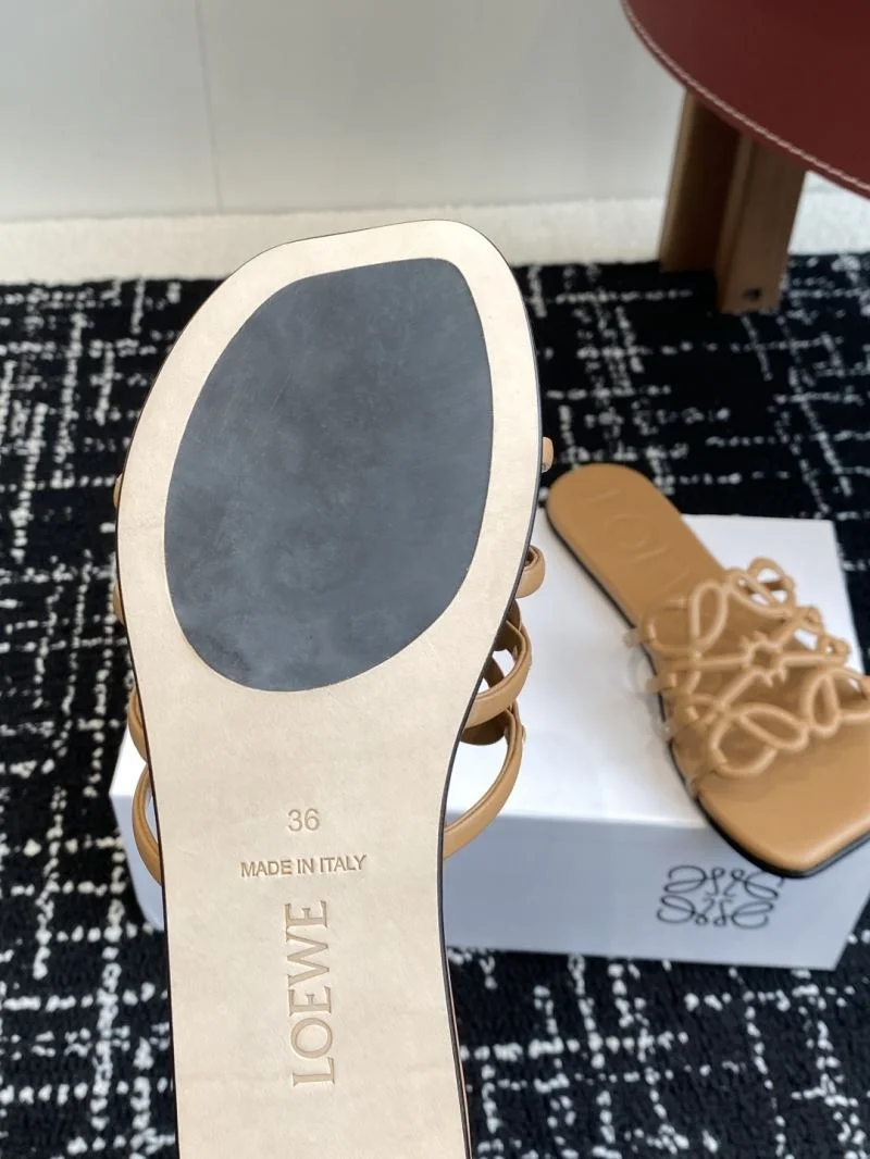 Low-cost Loewe Sandals