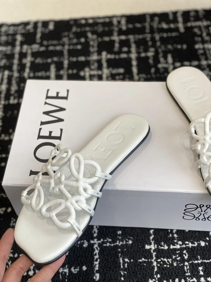 Low-cost Loewe Sandals