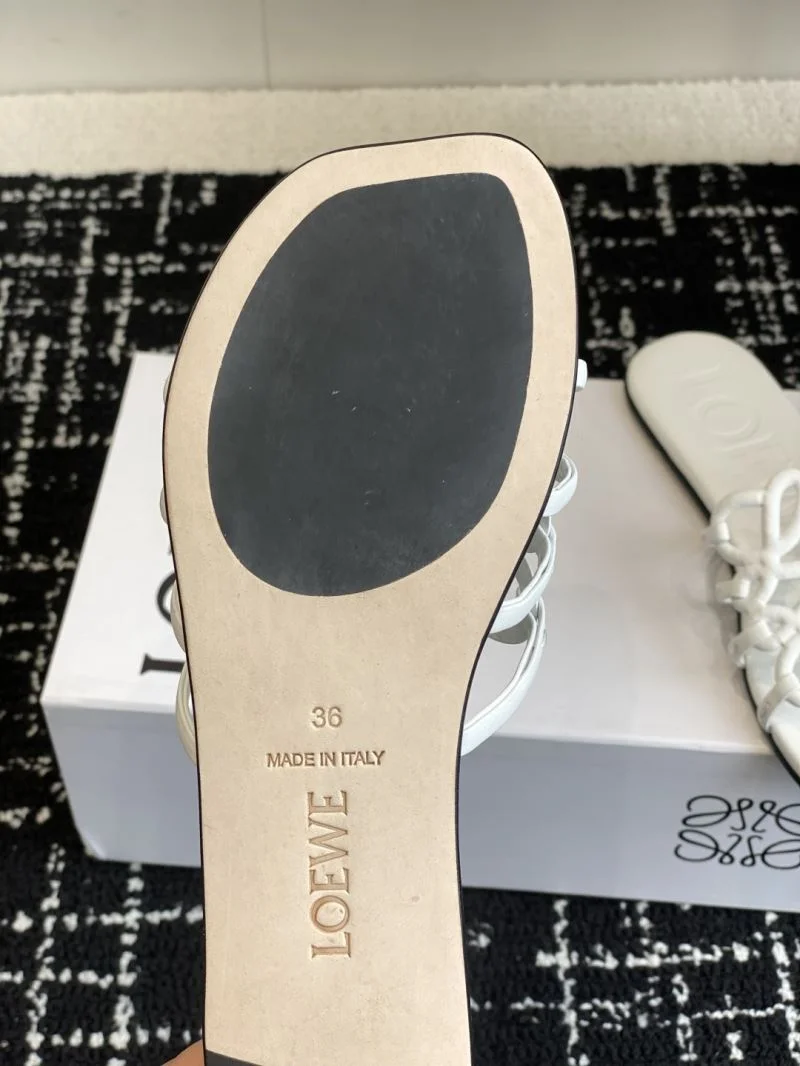 Low-cost Loewe Sandals