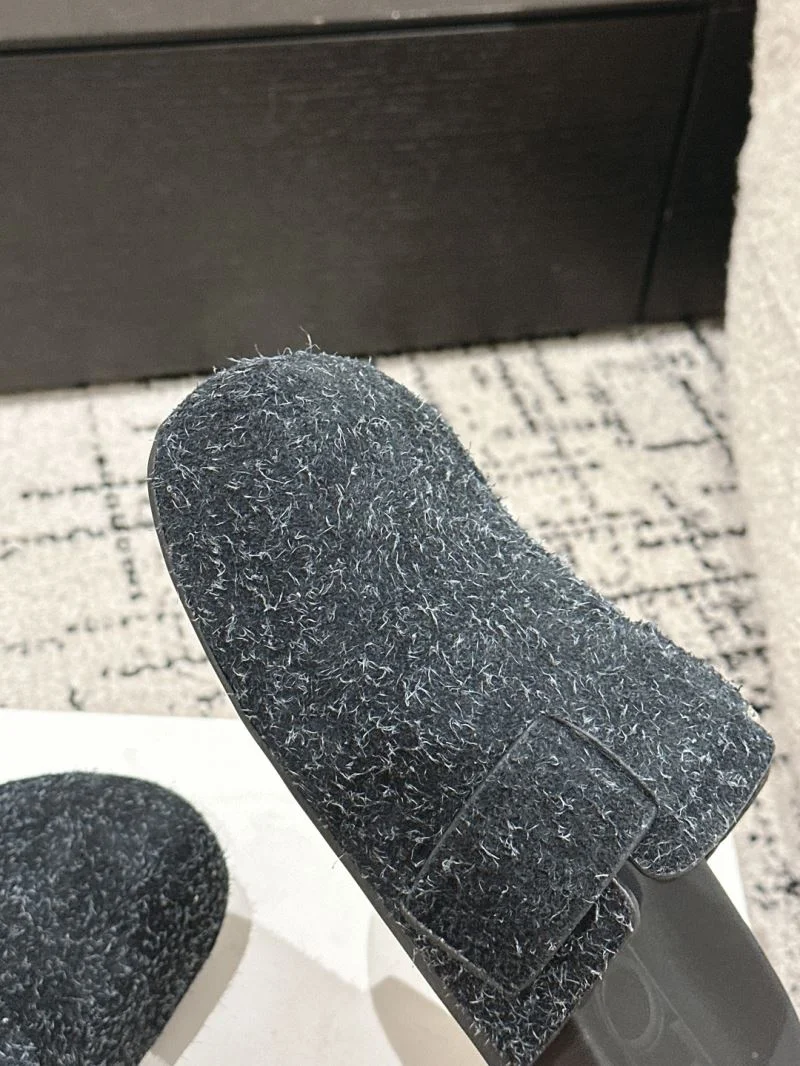 High accuracy Loewe Sandals