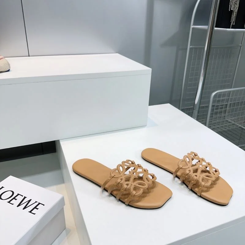 Accurate model Loewe Sandals