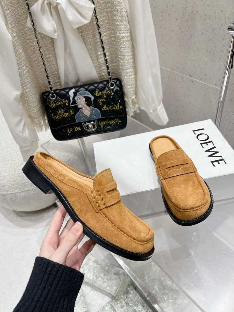 Low-cost Loewe Sandals