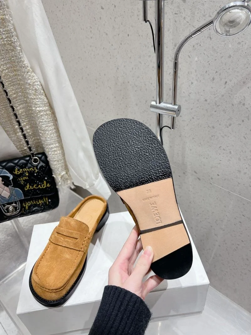 Low-cost Loewe Sandals