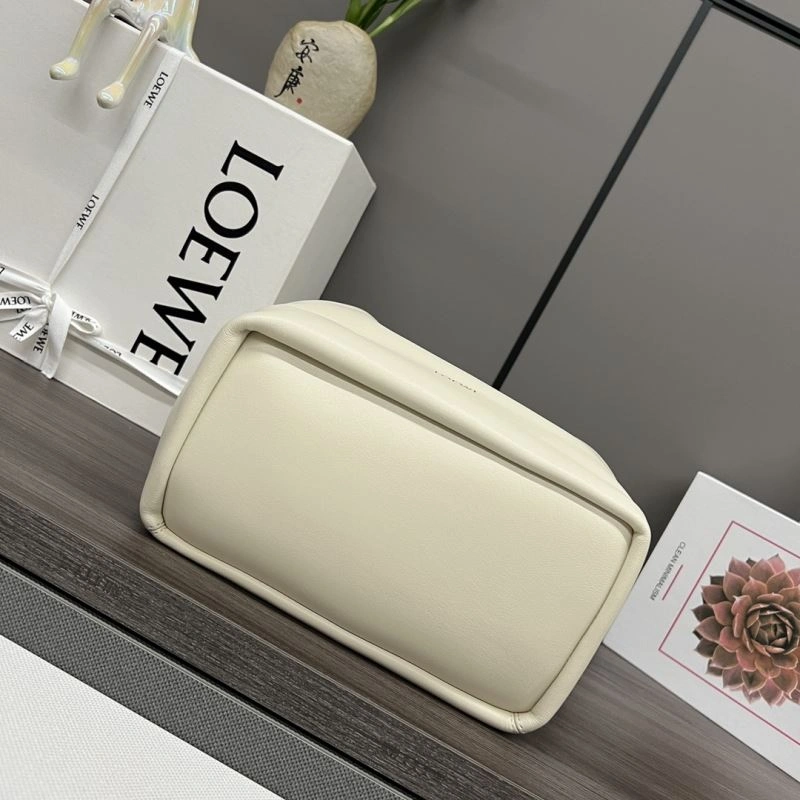 Bargain Loewe Satchel Bags