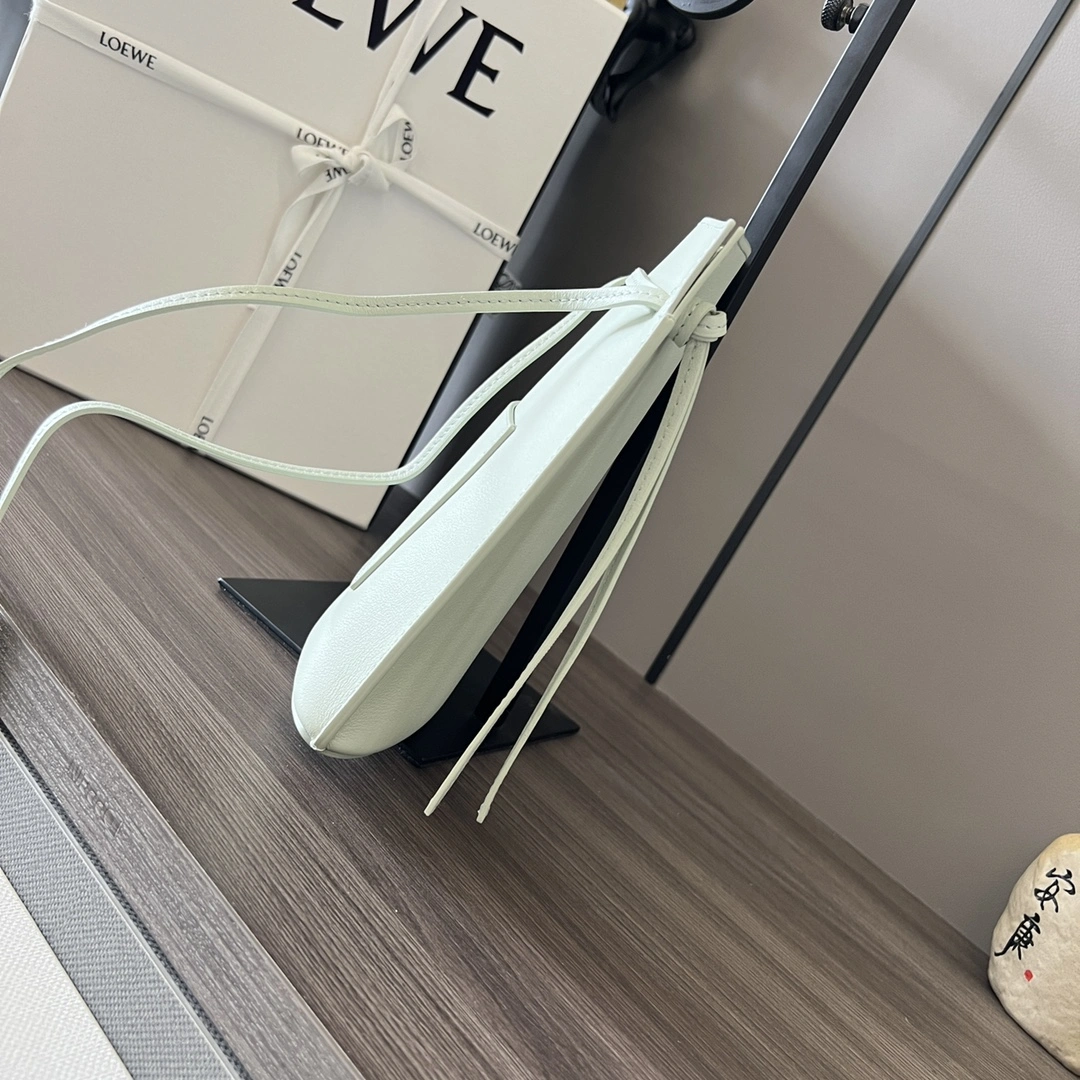 Brand-original Loewe Satchel Bags