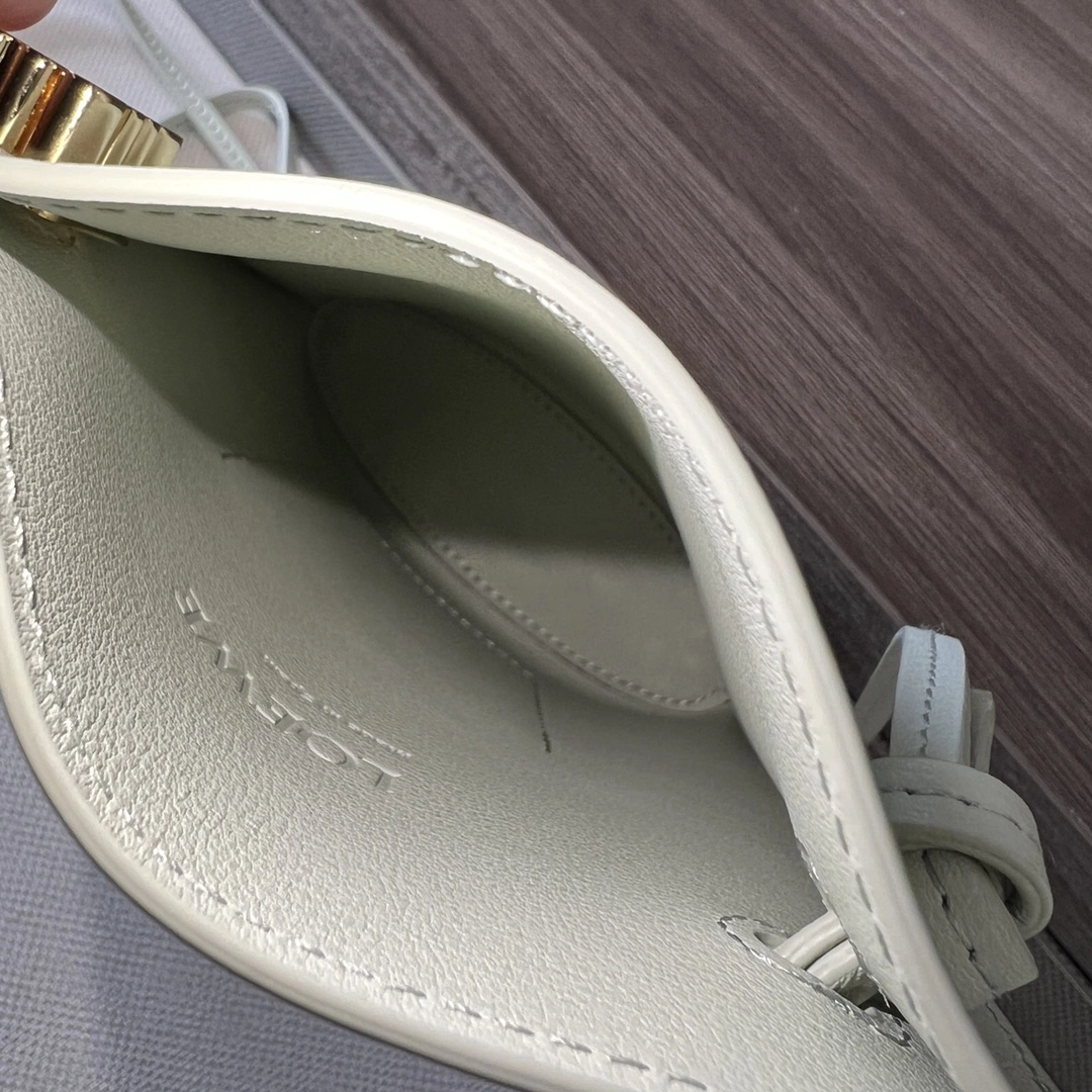 Brand-original Loewe Satchel Bags