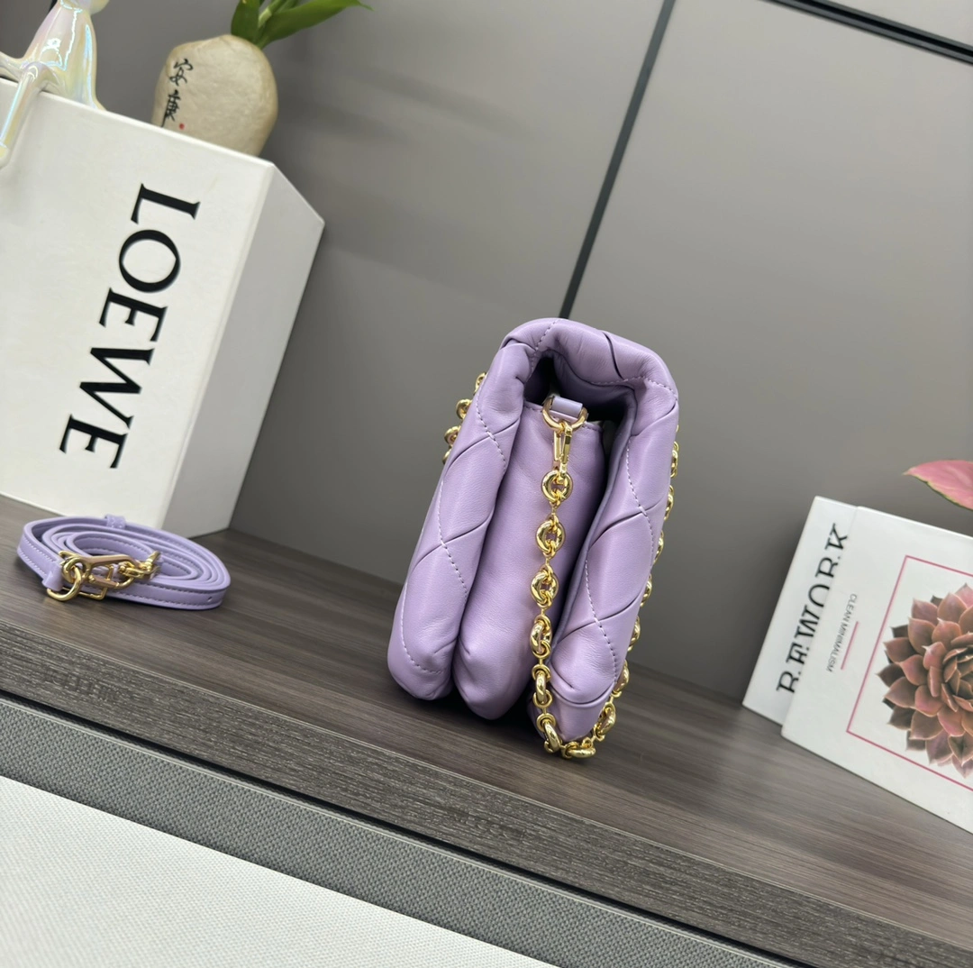 Bargain Loewe Satchel Bags