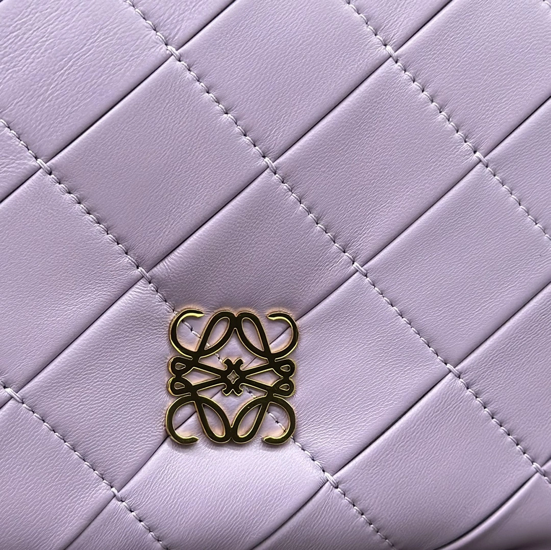 Bargain Loewe Satchel Bags