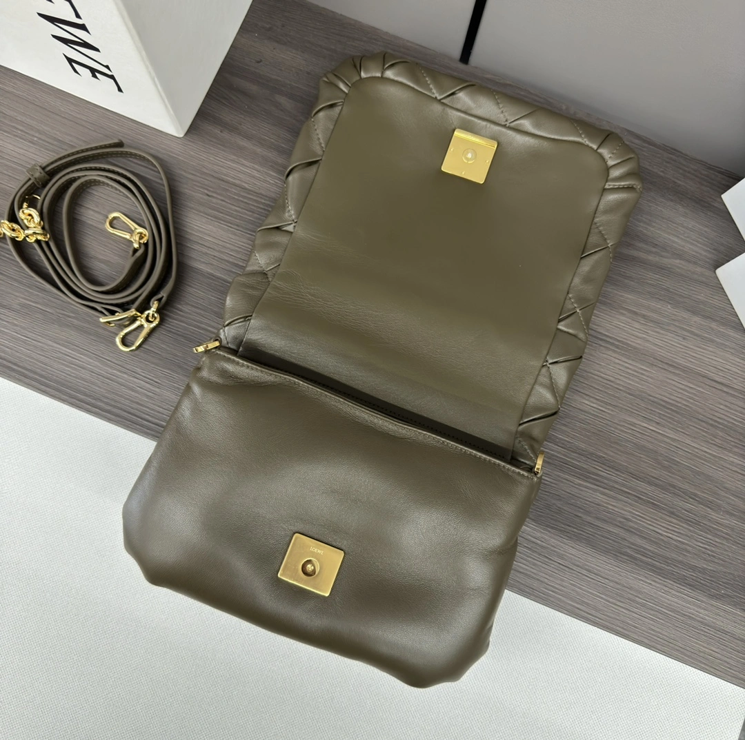 Discounted Loewe Satchel Bags