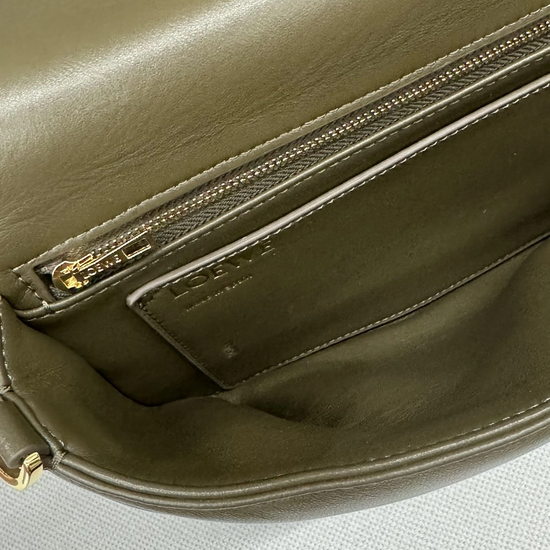 Discounted Loewe Satchel Bags