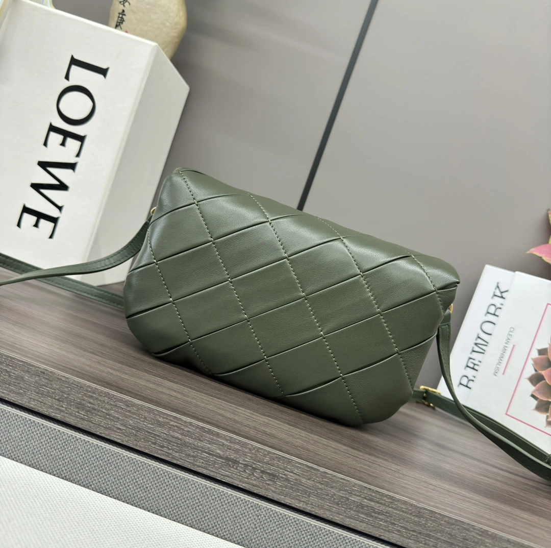 Discounted Loewe Satchel Bags