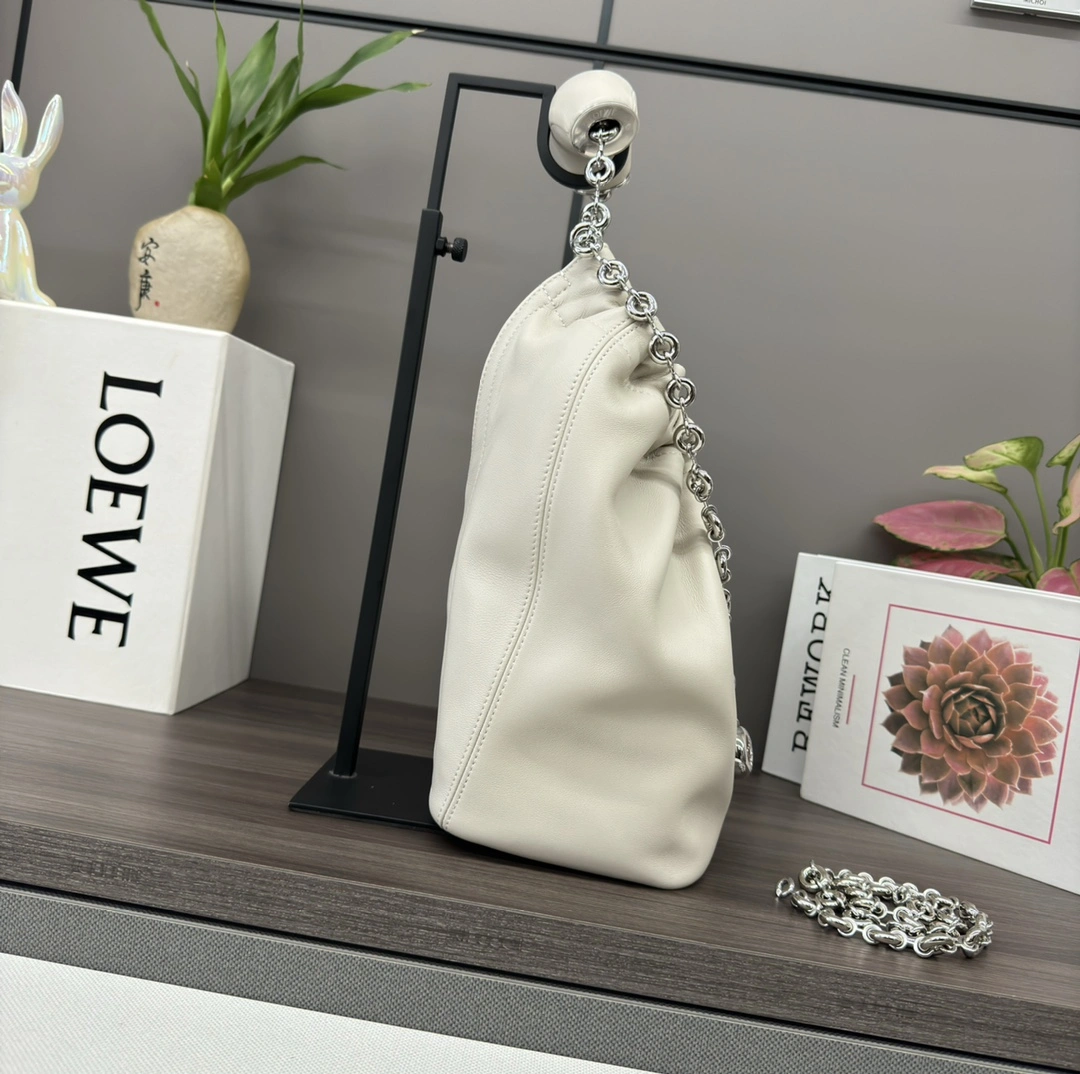 Accurate model Loewe Satchel Bags