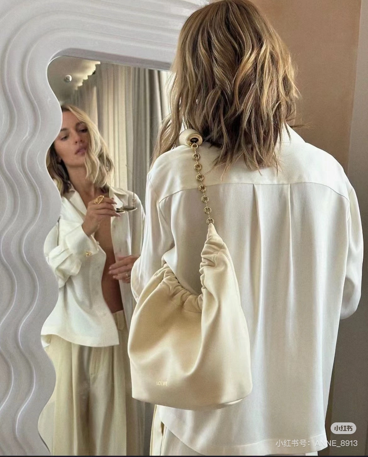 Accurate model Loewe Satchel Bags