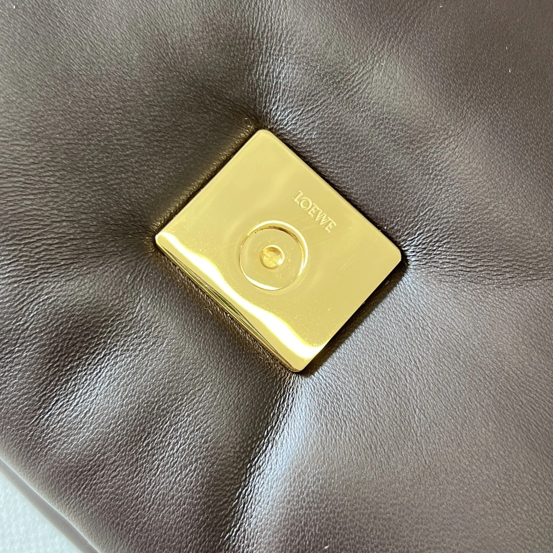Top mirror Loewe Satchel Bags