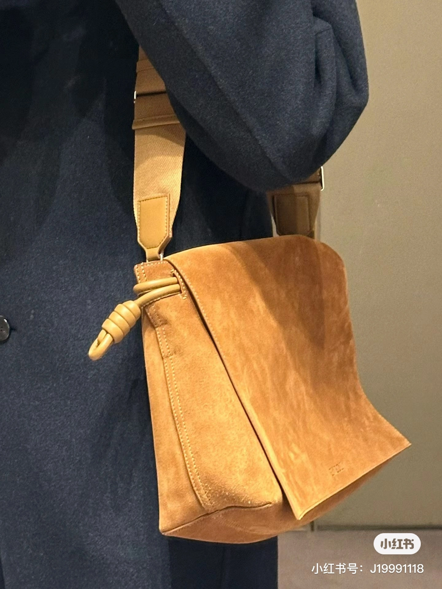 Precise copy Loewe Satchel Bags