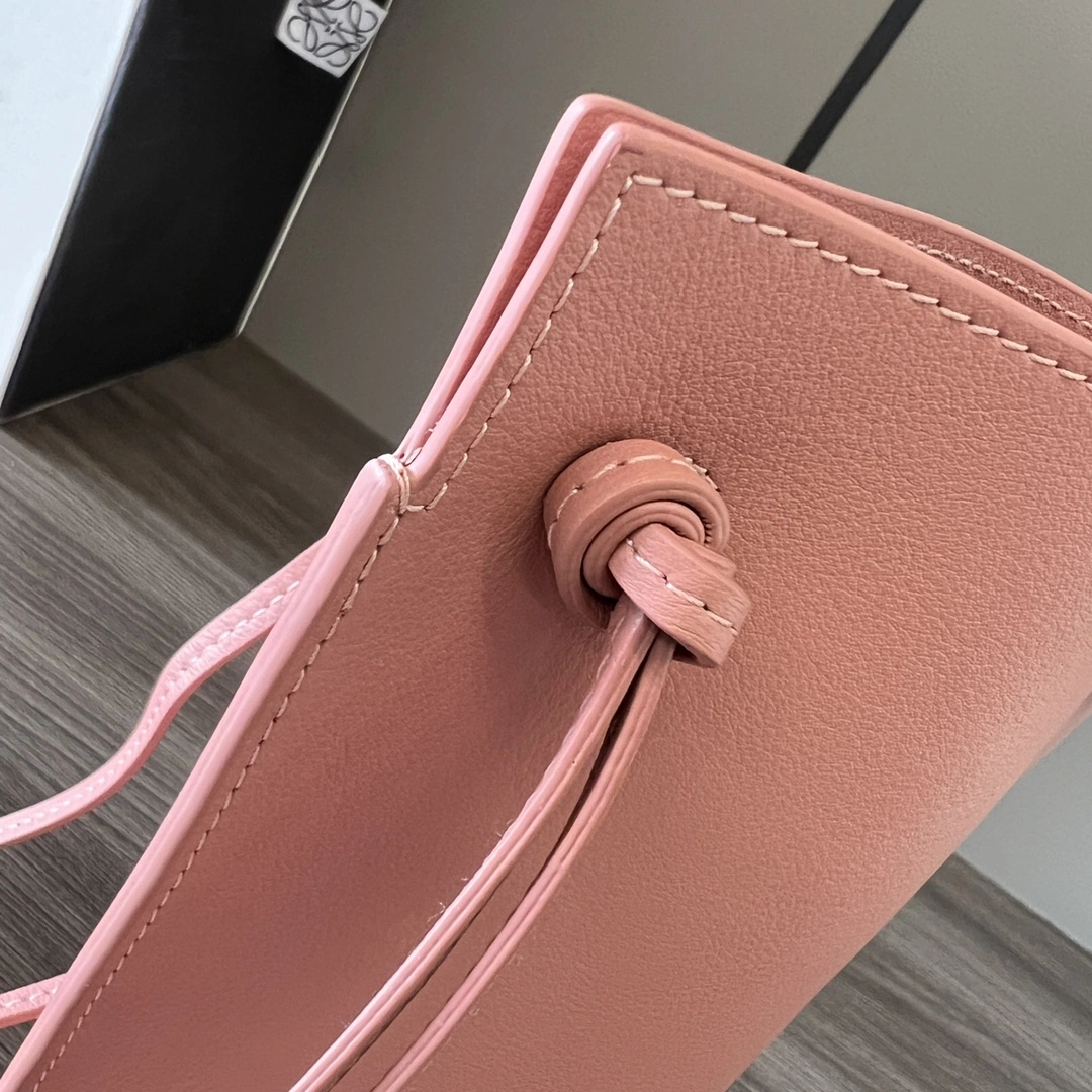 1:1 copy Loewe Satchel Bags