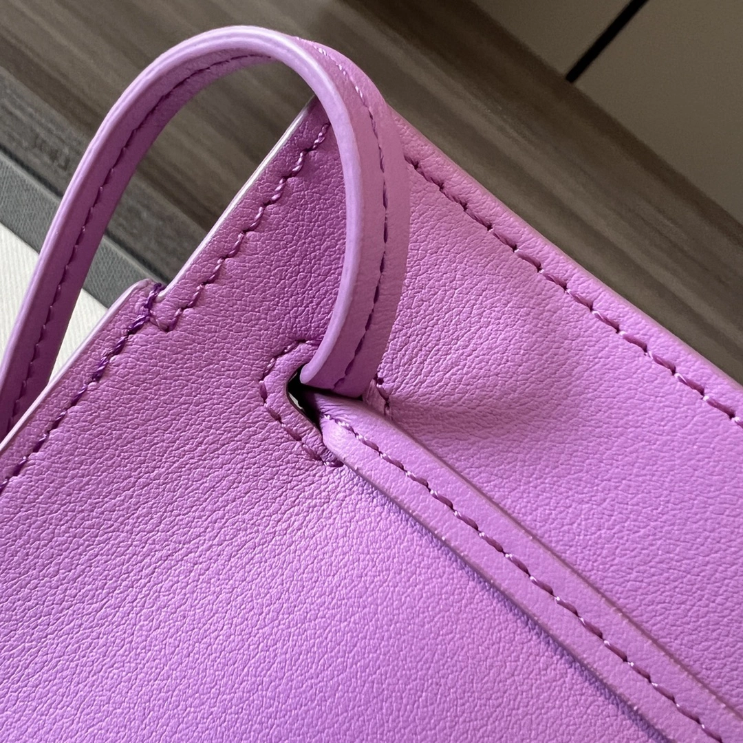 High fidelity Loewe Satchel Bags