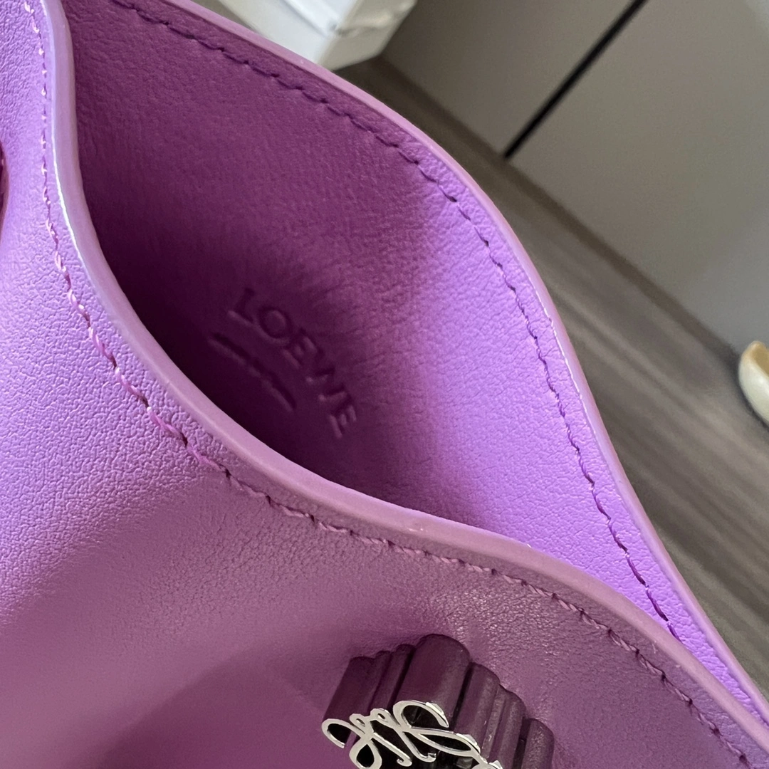 High fidelity Loewe Satchel Bags