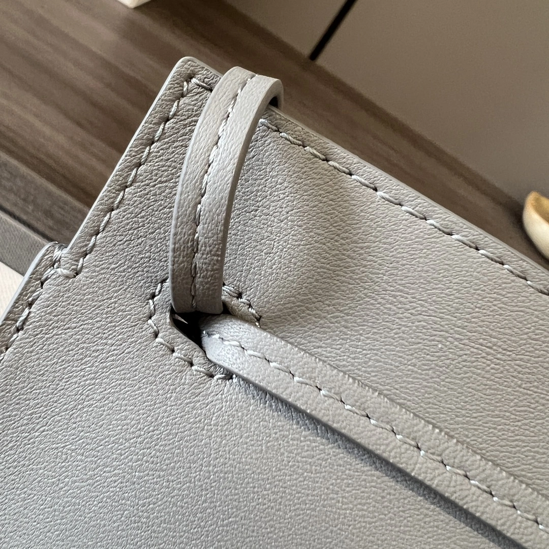 Brand-original Loewe Satchel Bags