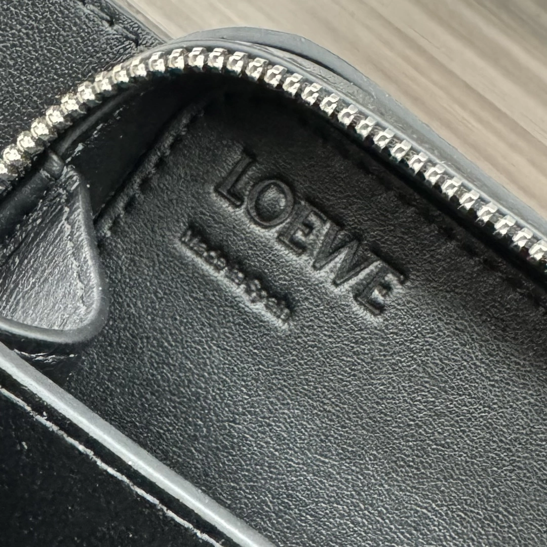 High fidelity Loewe Satchel Bags
