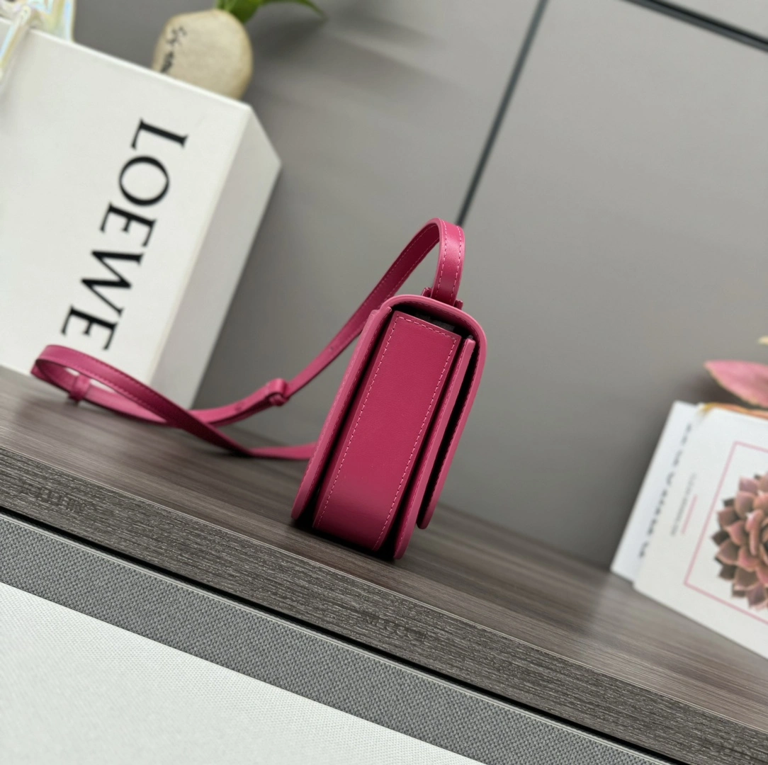 Perfect replica Loewe Satchel Bags