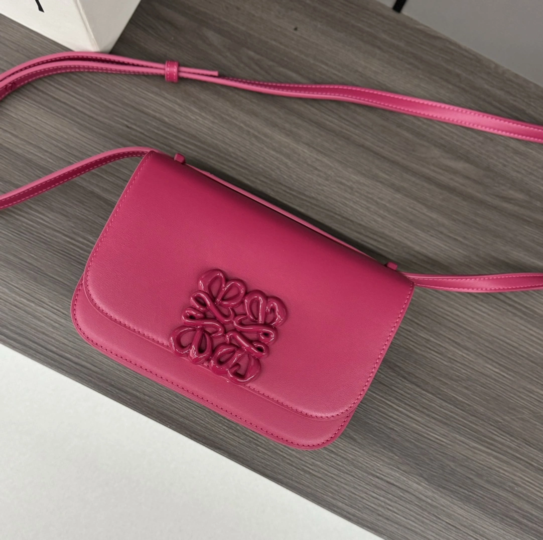 Perfect replica Loewe Satchel Bags