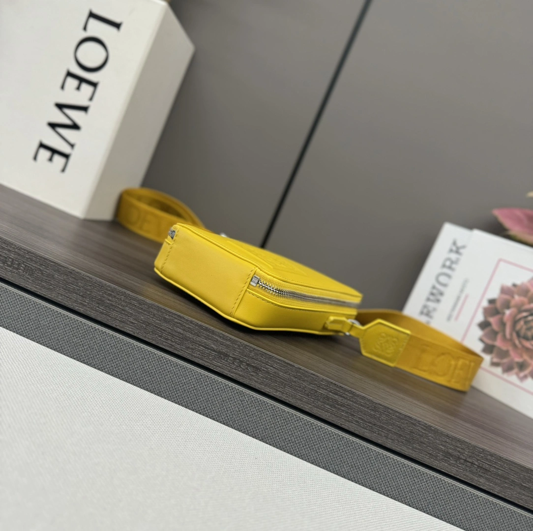Factory-made Loewe Satchel Bags