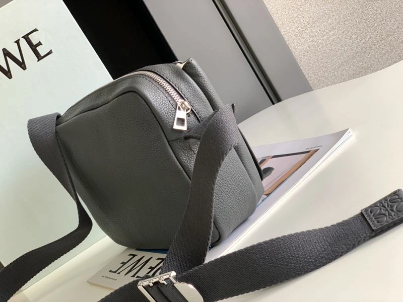 Bargain Loewe Satchel Bags