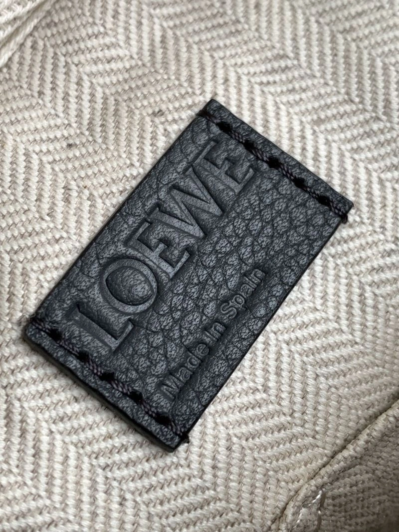 Bargain Loewe Satchel Bags