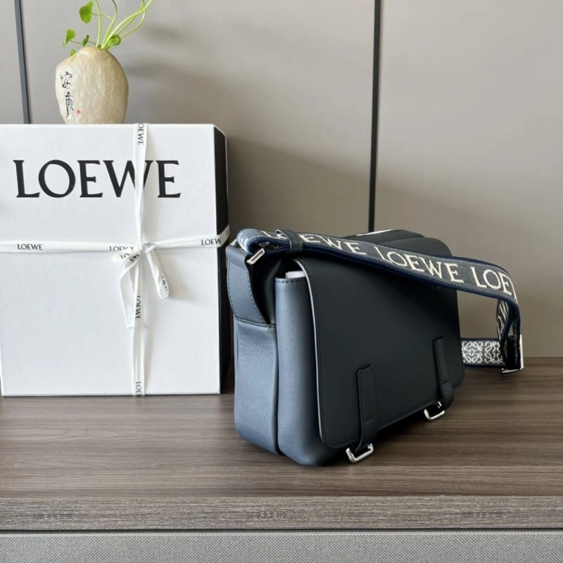 Inexpensive Loewe Satchel Bags