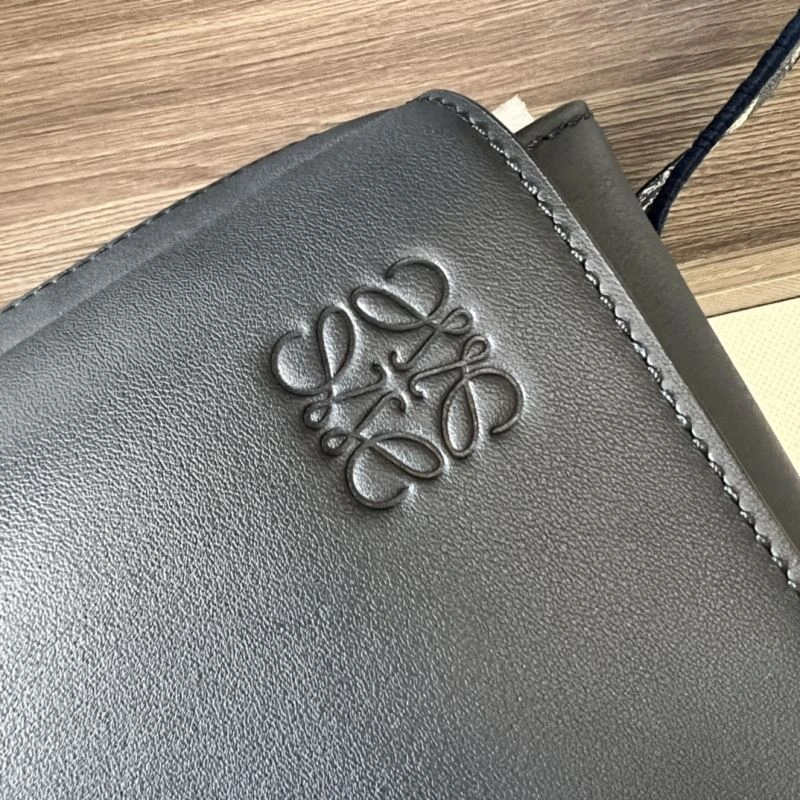 Inexpensive Loewe Satchel Bags