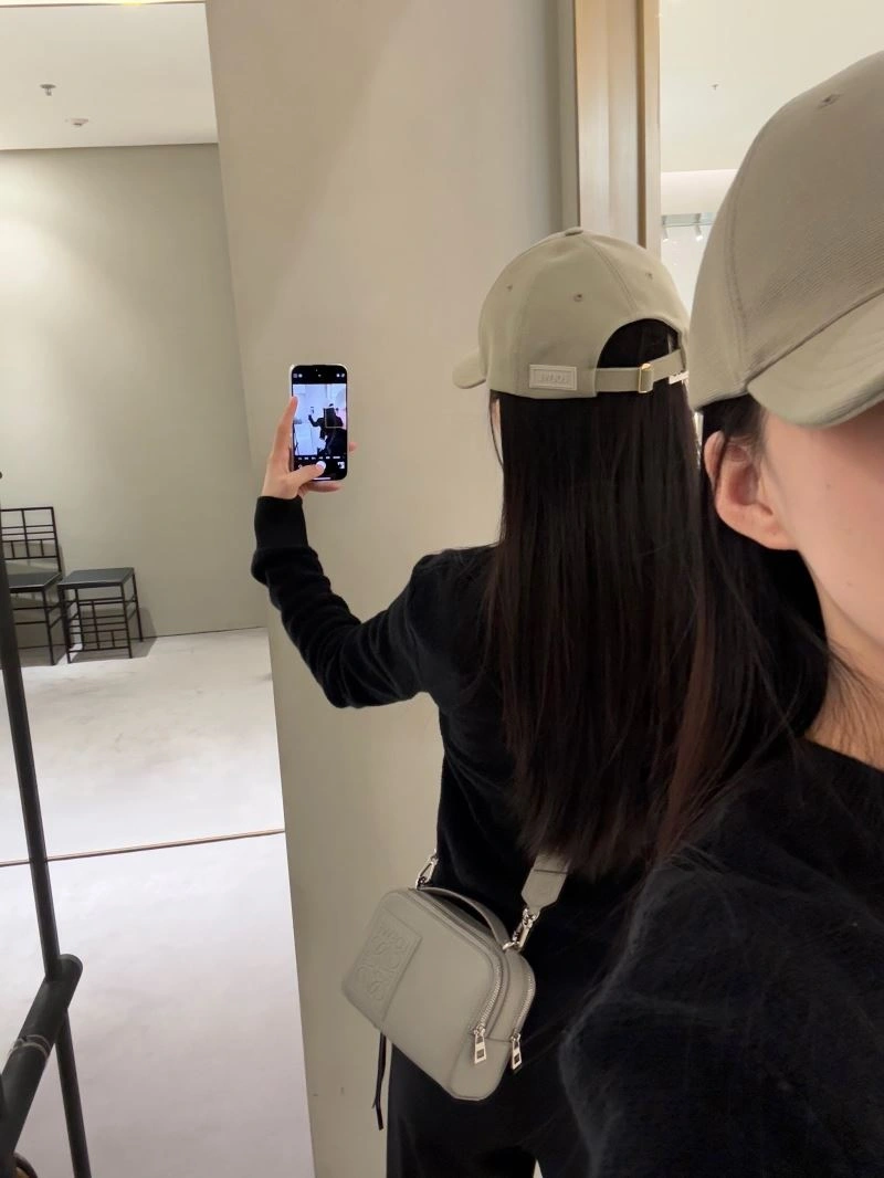 Factory-made Loewe Satchel Bags