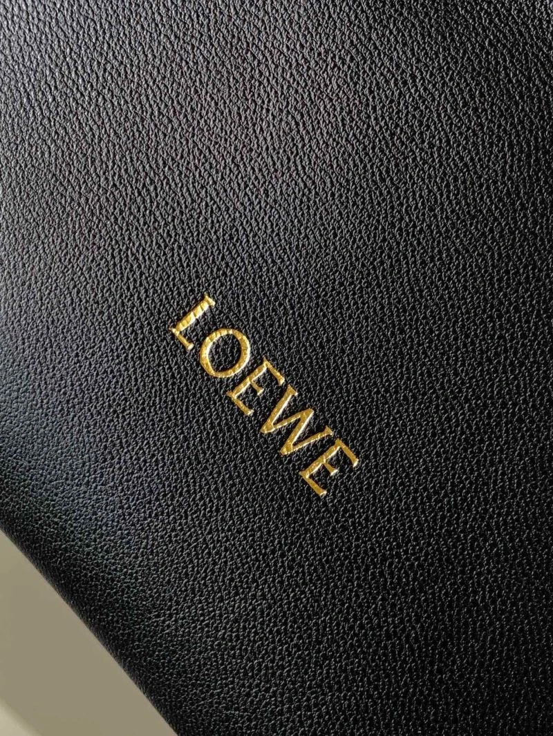 Factory-made Loewe Satchel Bags