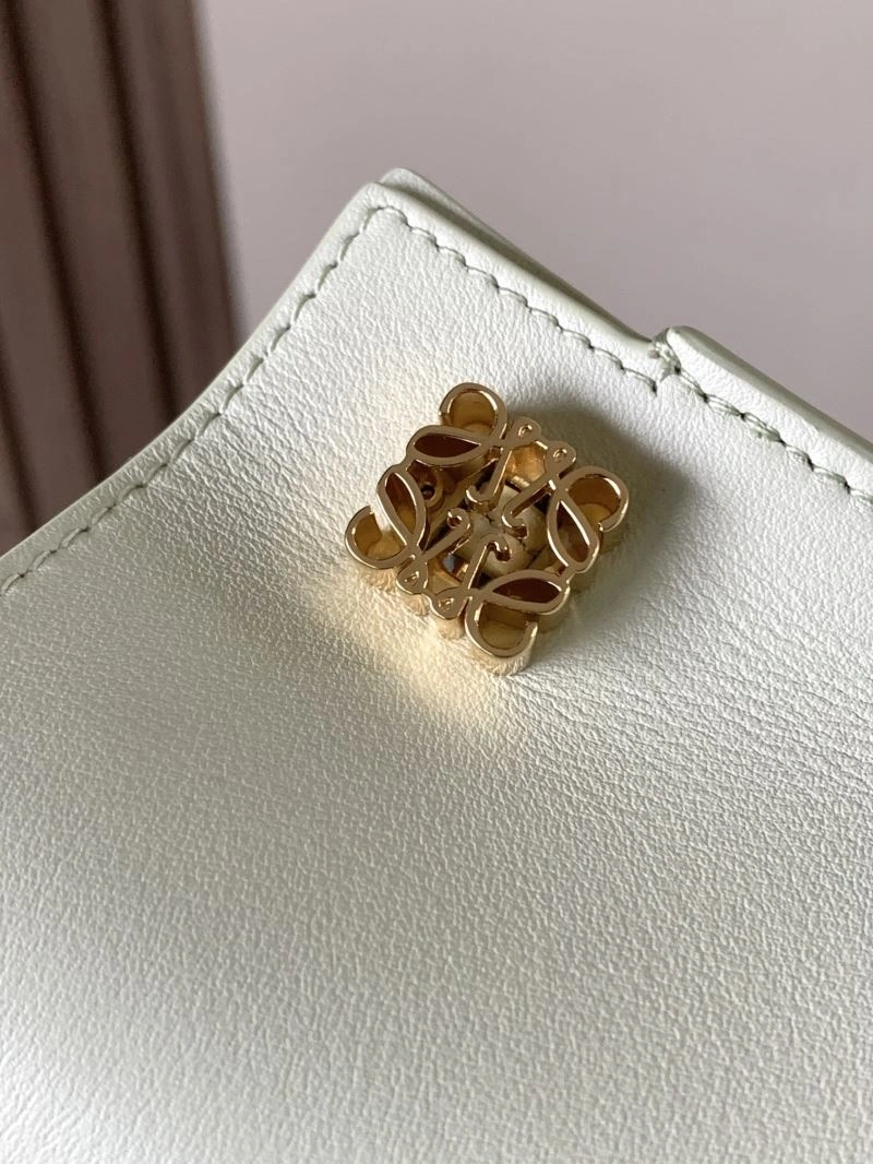 Accurate model Loewe Satchel Bags