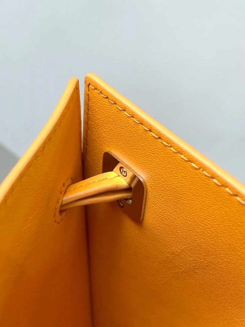 Accurate model Loewe Satchel Bags