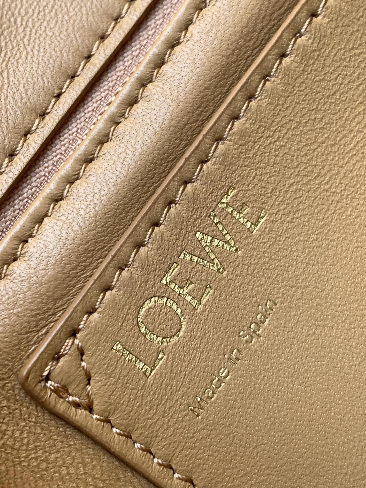 Precise copy Loewe Satchel Bags