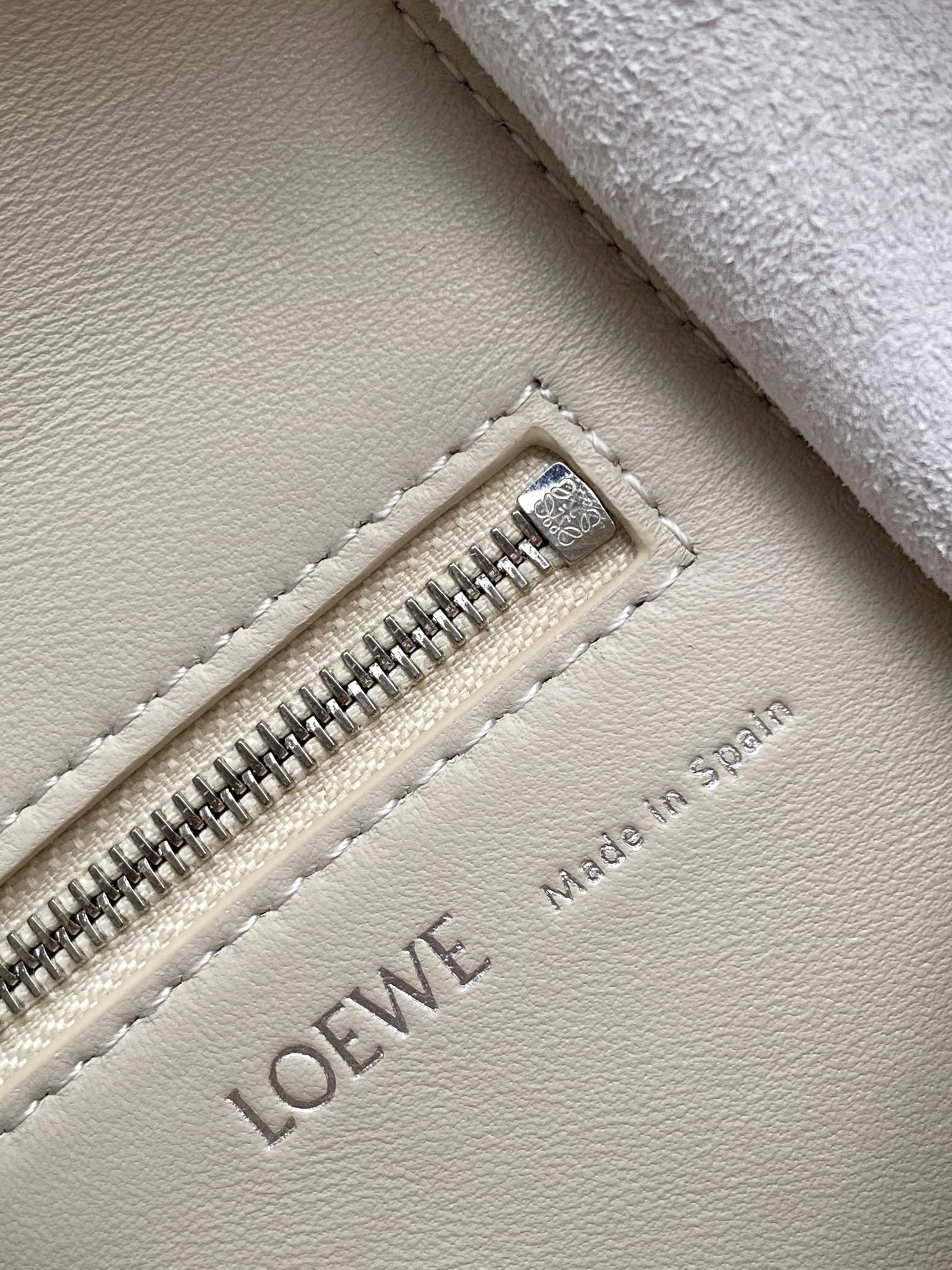 Legit Loewe Satchel Bags