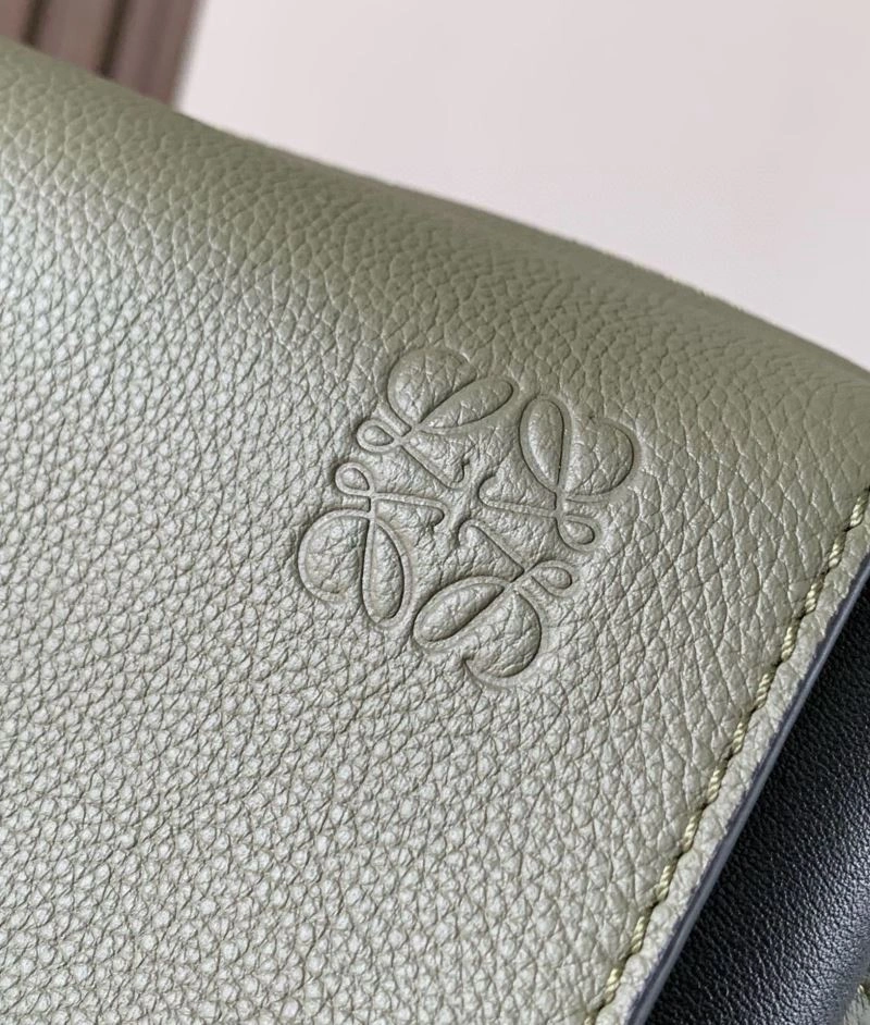 Discounted Loewe Satchel Bags