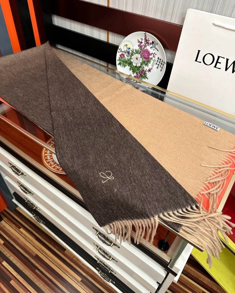 Low-cost Loewe Scarf