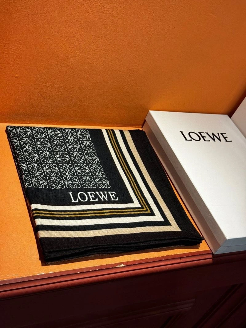 Accurate model Loewe Scarf